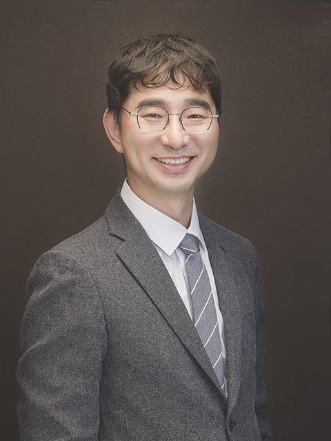 KIM CHANG LEE